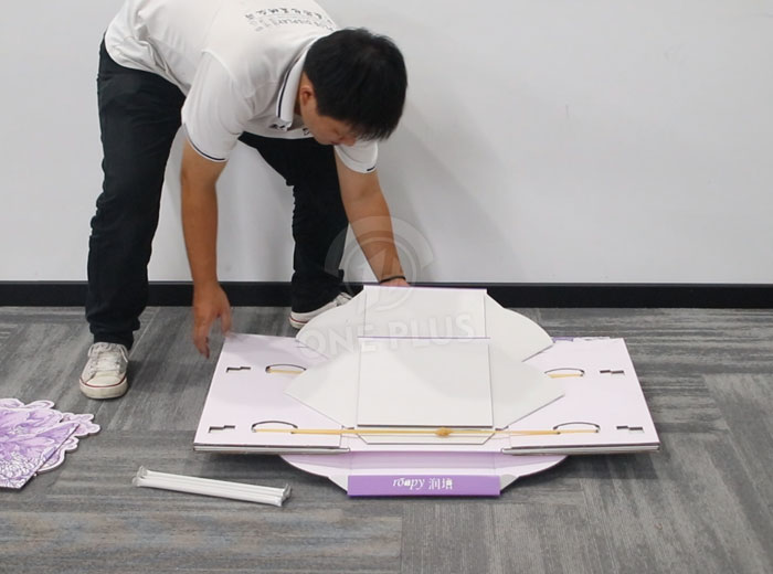 Case Study: 3-Second Assembly Pop-Up Display for Hand Cream